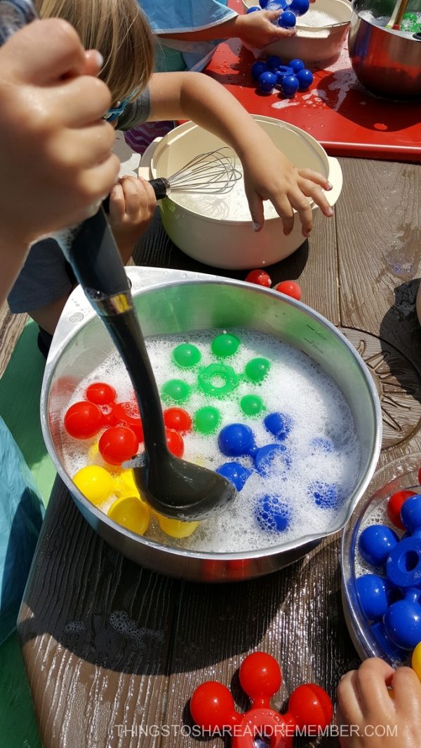 Soapy Bubbles Water Play