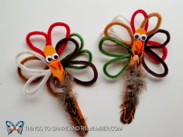 Craft Stick Thanksgiving Turkey Puppet